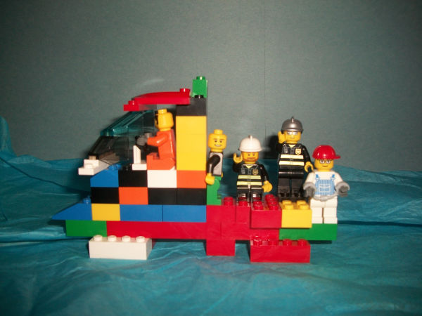 LEGO Quest Kids: 2 Cups of Random Bricks Photos