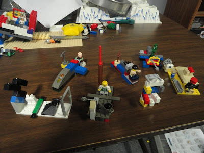 LEGO Quest Kids: 2 Cups of Random Bricks Photos