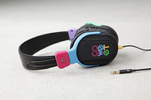 Juan C: Sweet Skateboards & Skullcandy ‘Sweet Agent’ Headphones