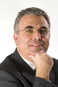 El fenómeno Roberto Cavada : DESDE LA REPÚBLICA DOMINICANA