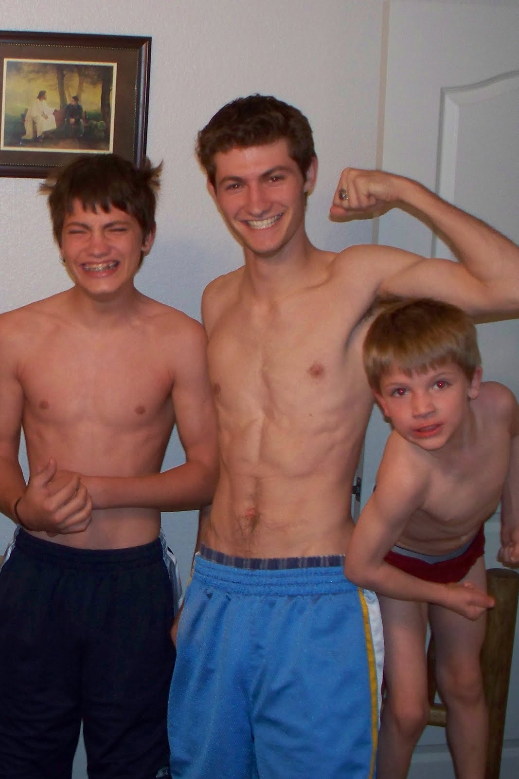 The Wolfepack News: Muscle Boys