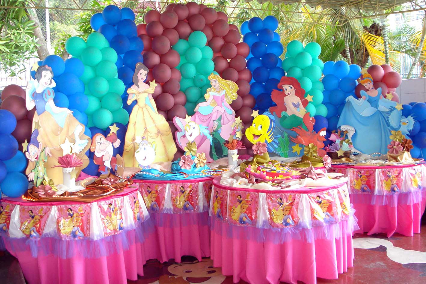 Mesas Decoradas Para Fiestas Infantiles Princesas Imagui