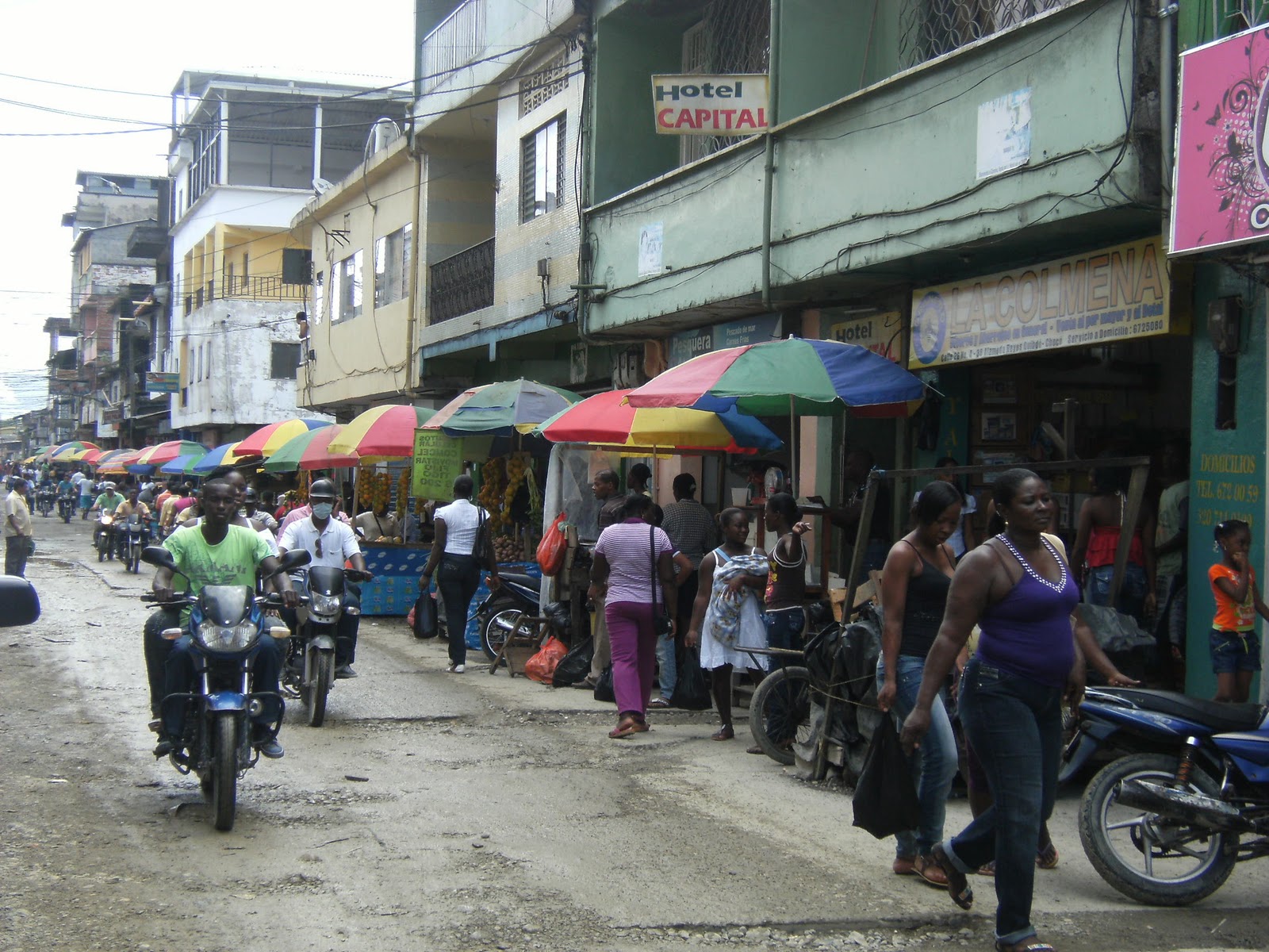 al-ballenadeluz: COLOR COLOR: NEGRO EN QUIBDÓ