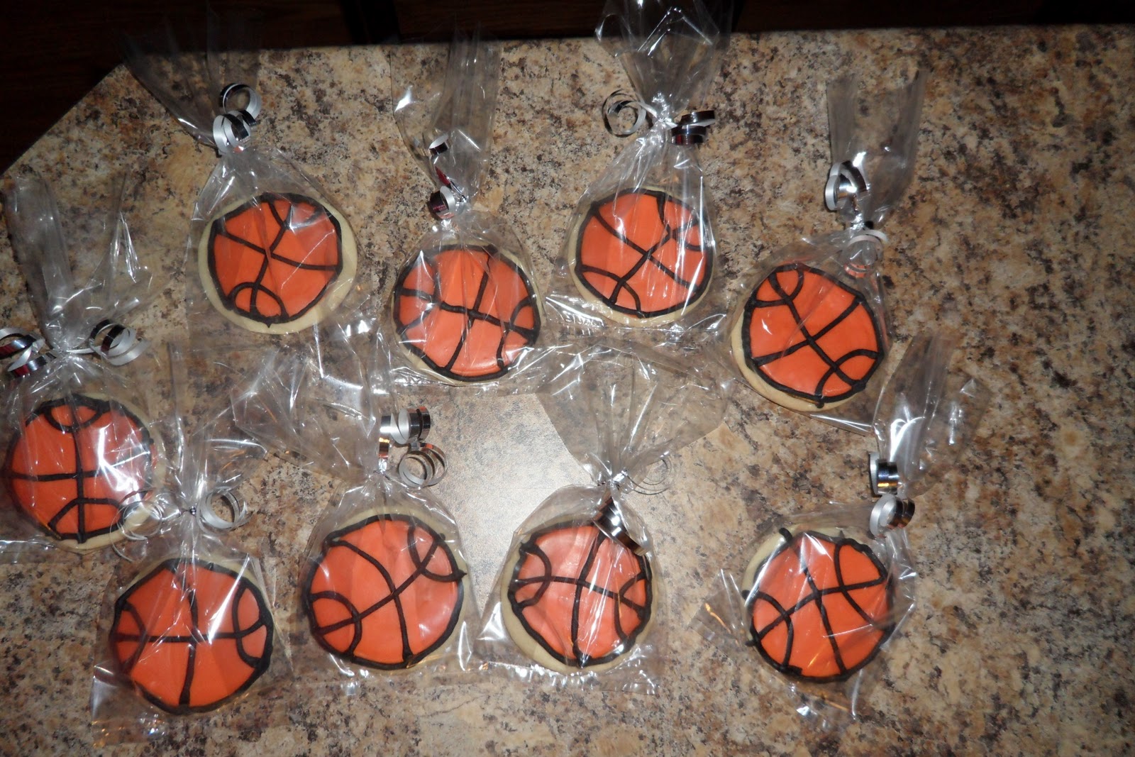 Crazy About Cookies and Stuff!: Basketball Cookies!