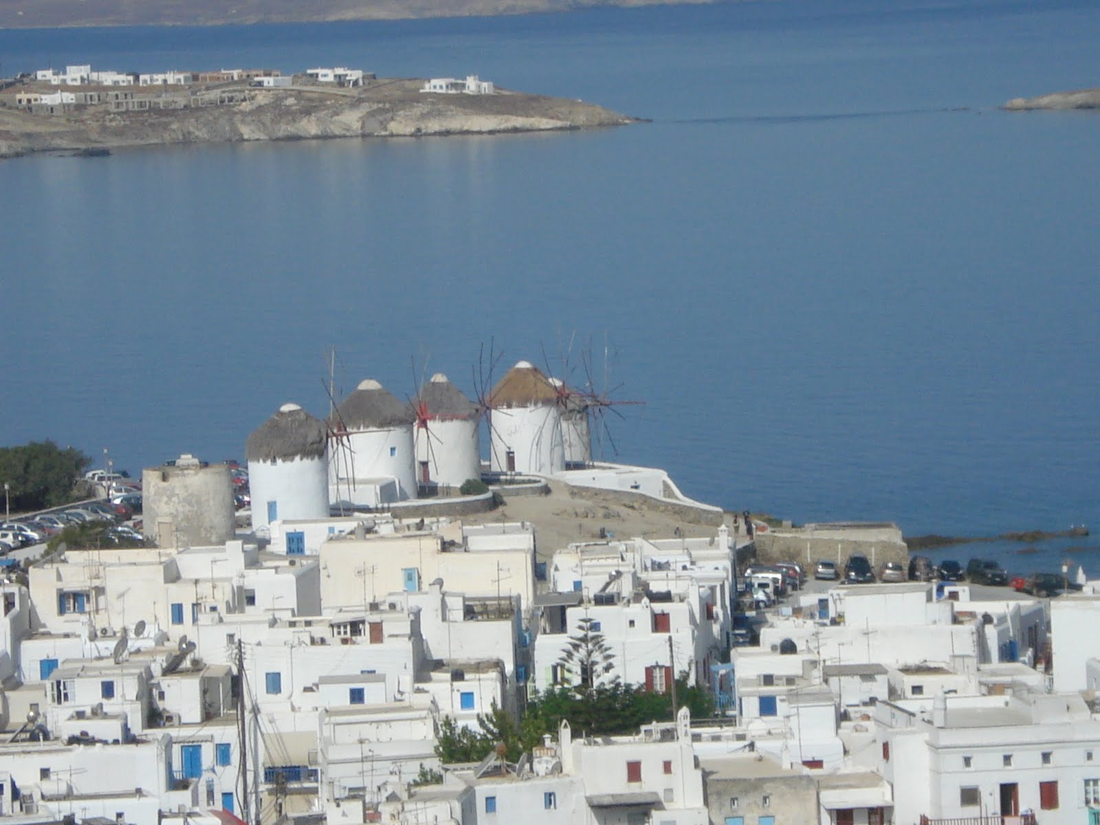 EAST ATTIKA NO GATERS ®: Τερμα οι σαρδελλες, τα ουζα και η μαστιχα ...