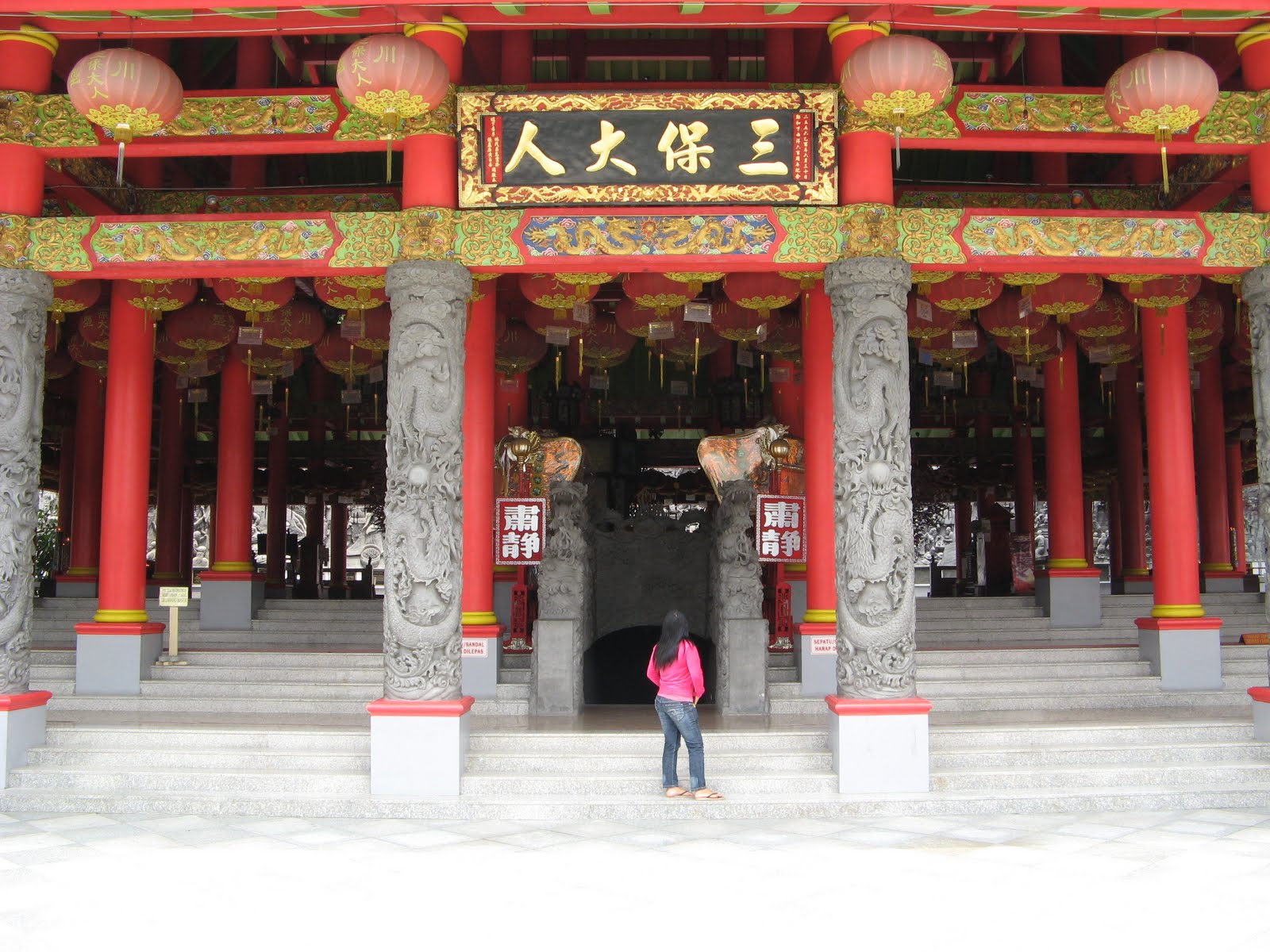 MY TRIP WITH RAY AND VAN: VIHARA SAM PO KONG (GEDONG BATU)