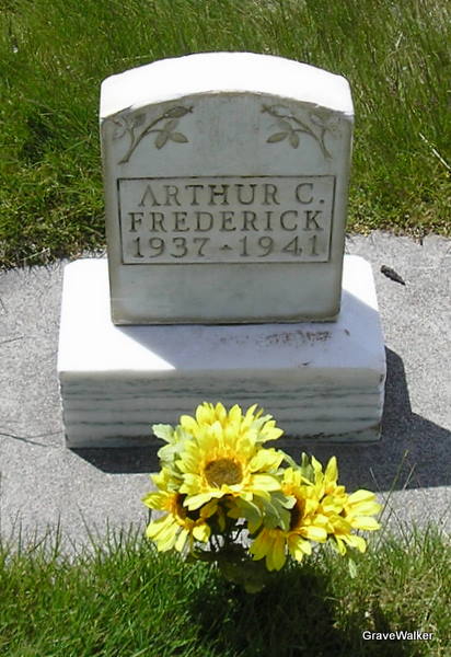 Walking in Graveyards: 5/16/10 - 5/23/10