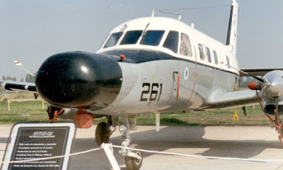 Faro Portales: Helicópteros y aviones de ataque en la Aviación Naval de ...