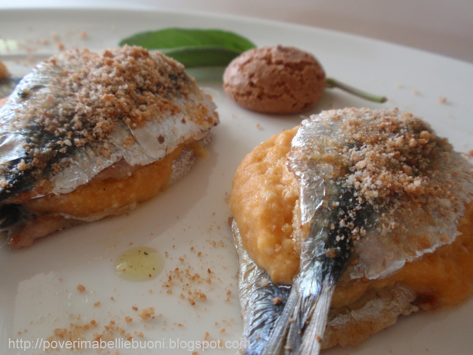 POVERIMABELLIEBUONI: TRAMEZZINI DI SARDE GRATINATE AGLI AMARETTI ...