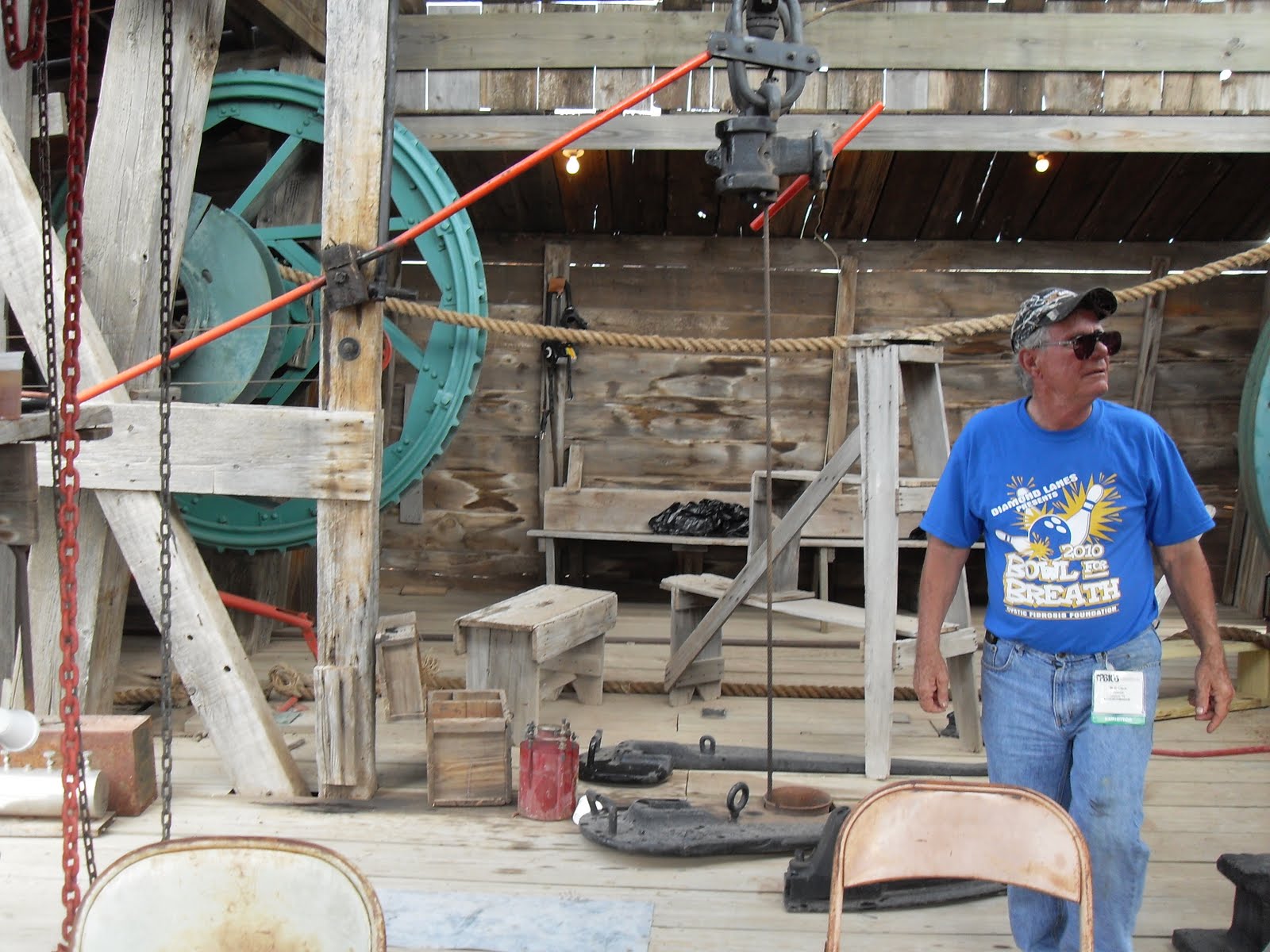 La Vita E Bella: International Oilfield Show (Old Rig)