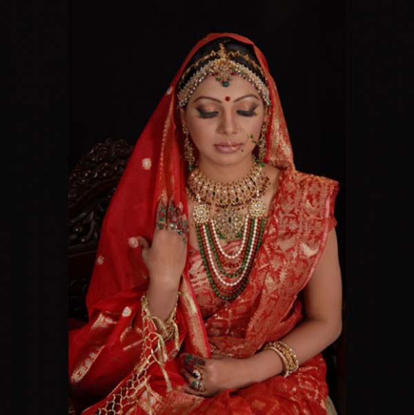Actress Prova's hot photo look with bridal wear