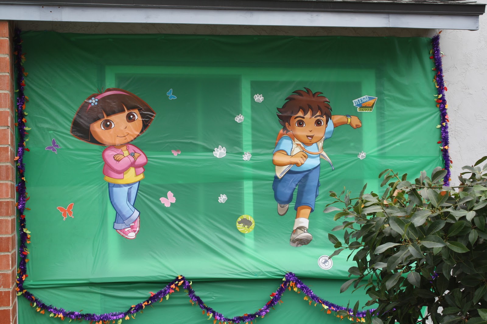 FUN party BOX: Dora The Explorer Theme Party