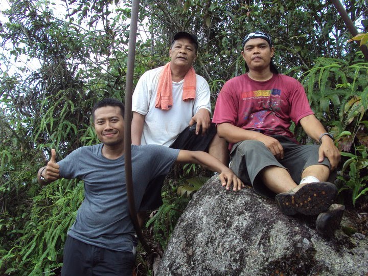 SEASON EXPLORER: Mount Bubu the 'blood sucker leech' 1657 m 14-16 Mei 2010