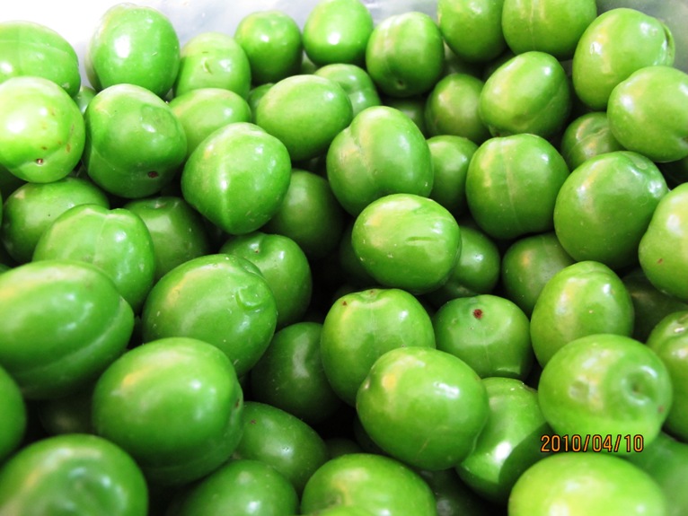 Story of a Trailing Spouse: Juicy Goje Sabz...