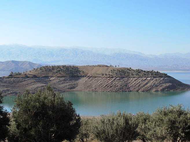 Story of a Trailing Spouse: Windy Town of Manjil...