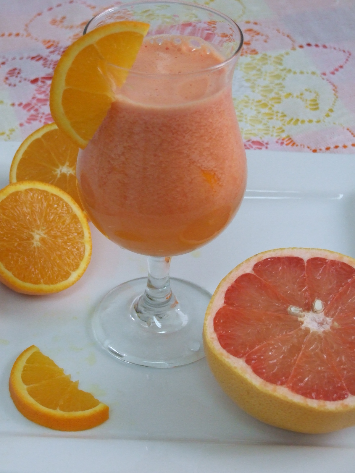 The Holistic Lifestyle ~: ~ Raw Grapefruit Orange Juice