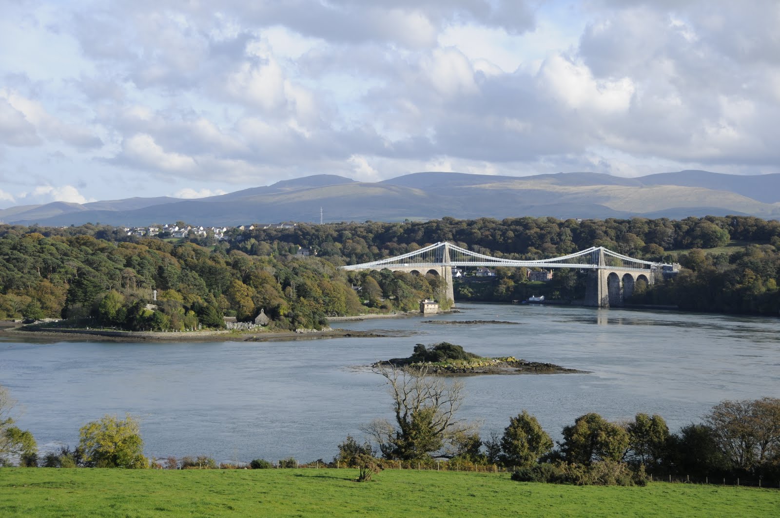 Holidays In Wales: Menai Suspension Bridge & James Pringle Weavers Anglesey