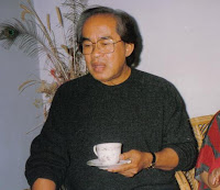 Kak Teh's Choc-a-Bloc Blog: In Memory : Usman Awang (July 12 1929 - Nov ...