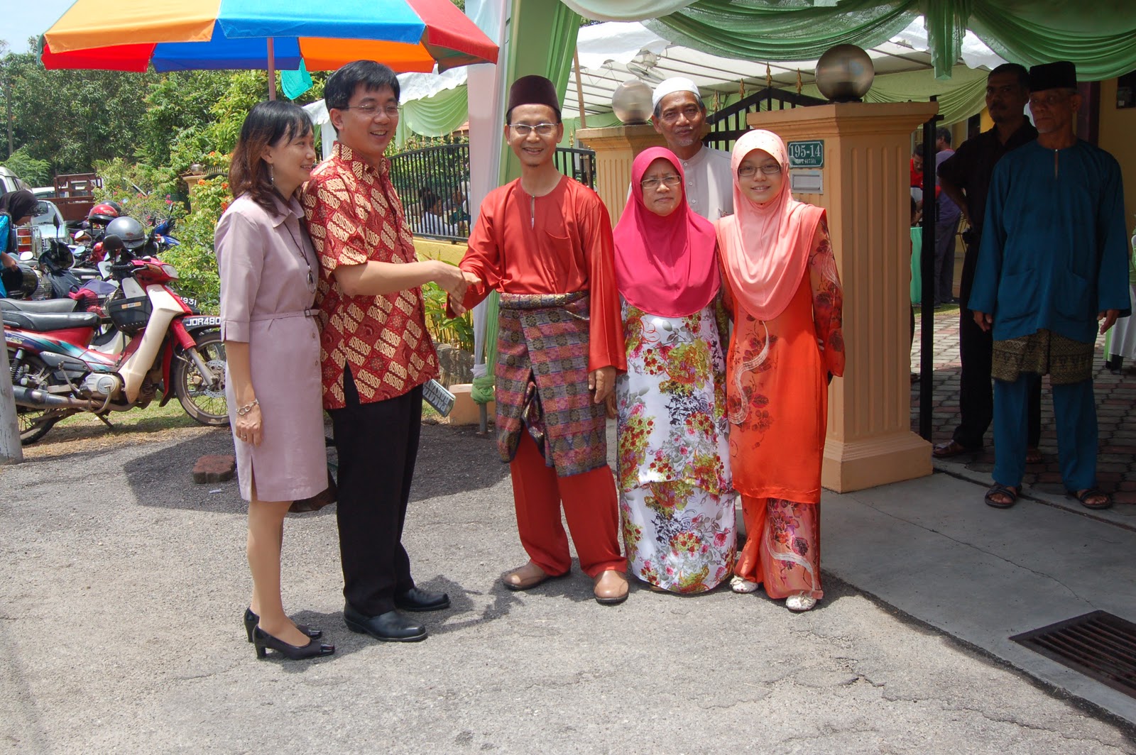 LAMAN RASMI ADUN MAHARANI: RUMAH TERBUKA ADUN MAHARANI 1431H