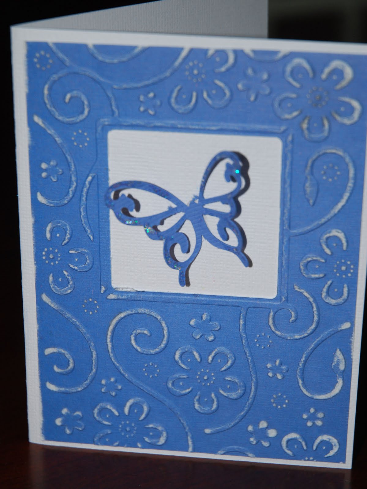 CardMonkey's Paper Jungle: Cuttlebug Embossing Plus folders