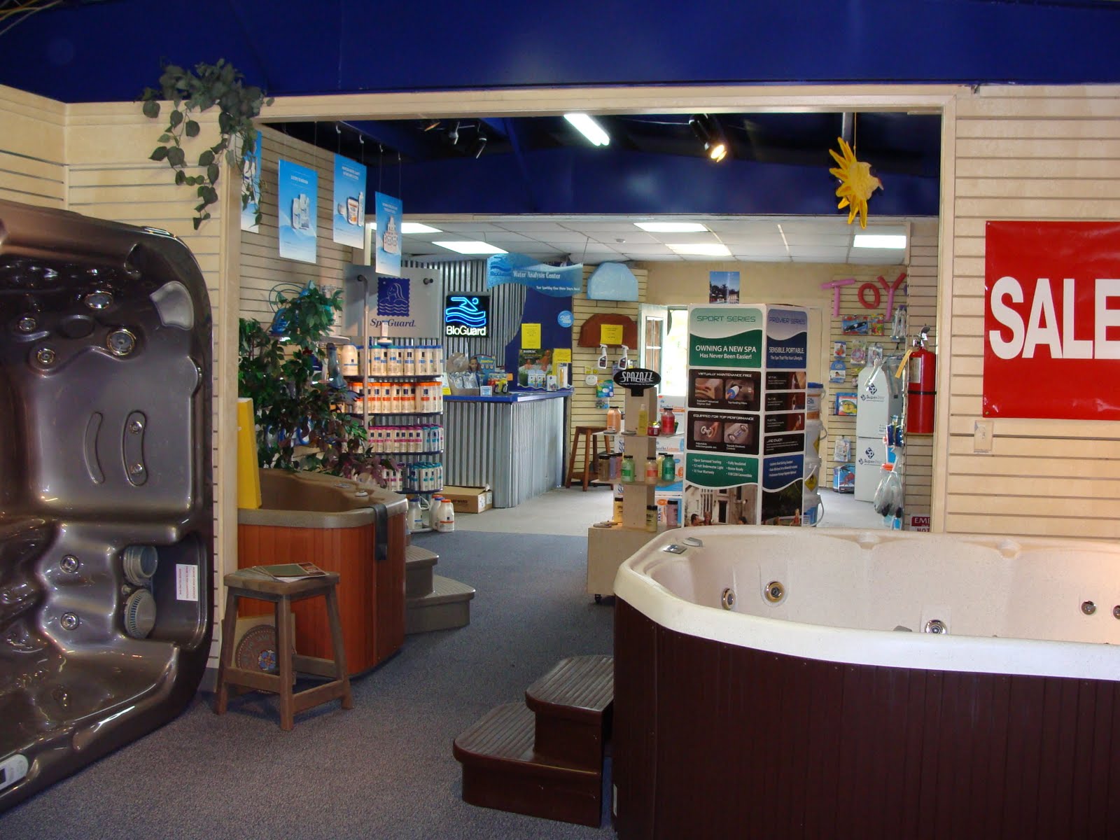 Sunshine's News!: Sunshine Pool and Spa Showroom and Store....