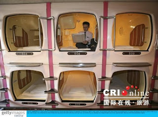 Summer Class 09: Japanese Cubicle Hotels