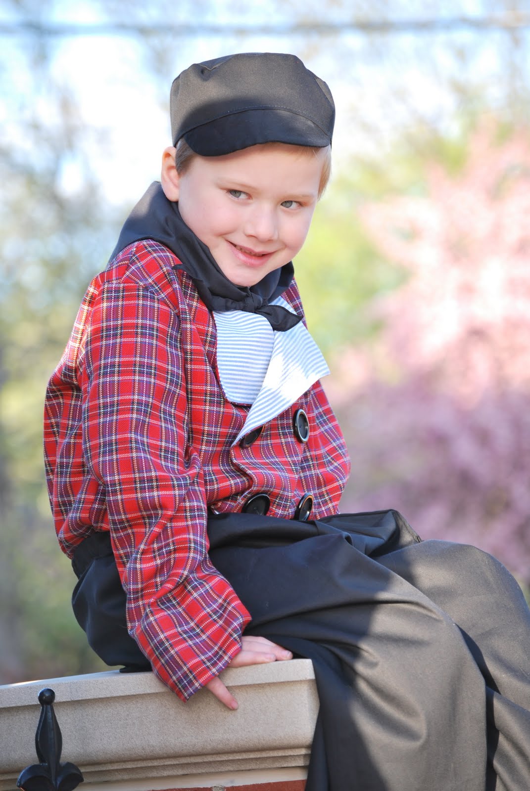 Fits 'N' Giggles Photography: Cute Little Dutch Boy!