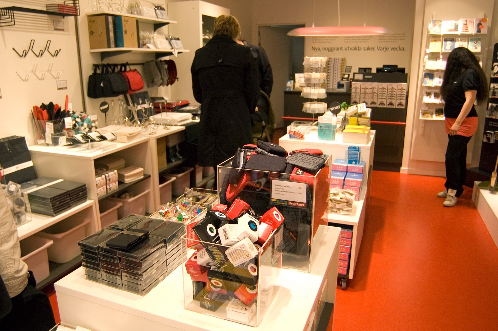 Småkompisar: Designtorget mini store opens today!