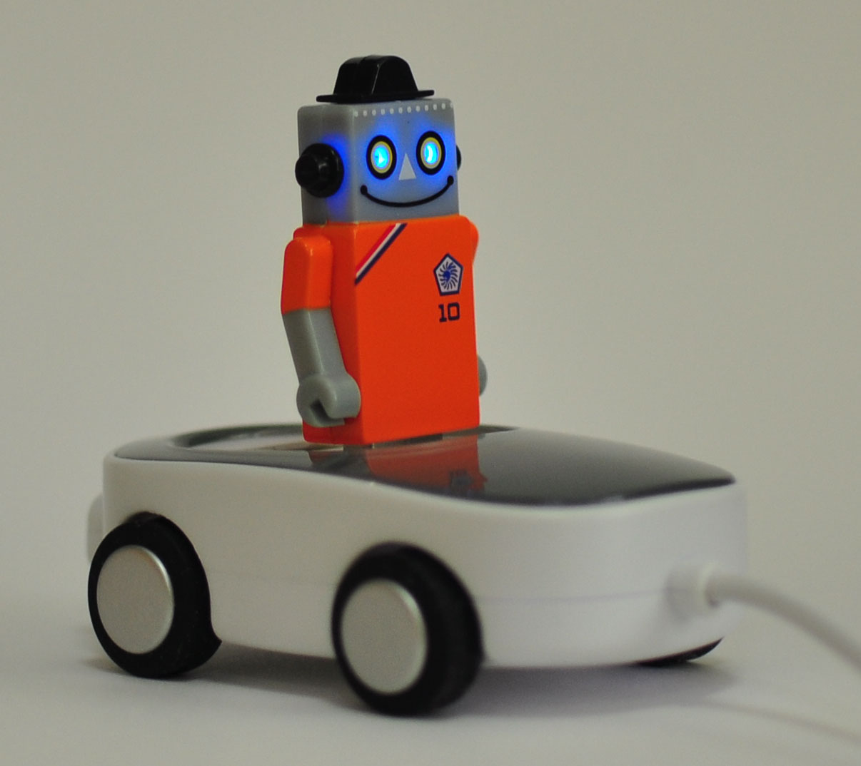 life can be happier....: Soccer Robot USB Flash Drive 4 GB