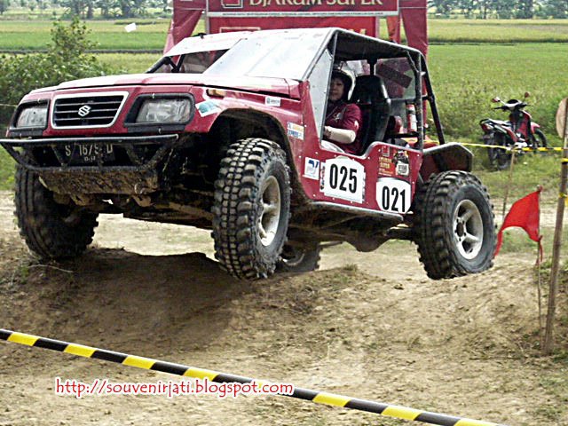 bengkel mobil balap: bengkel mobil balap offroad