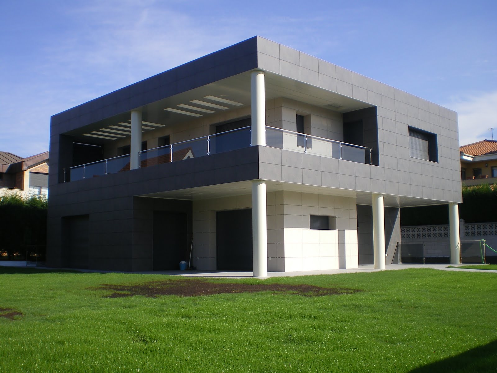 BAU Estudio Arquitectos: Vivienda unifamiliar en Salinas
