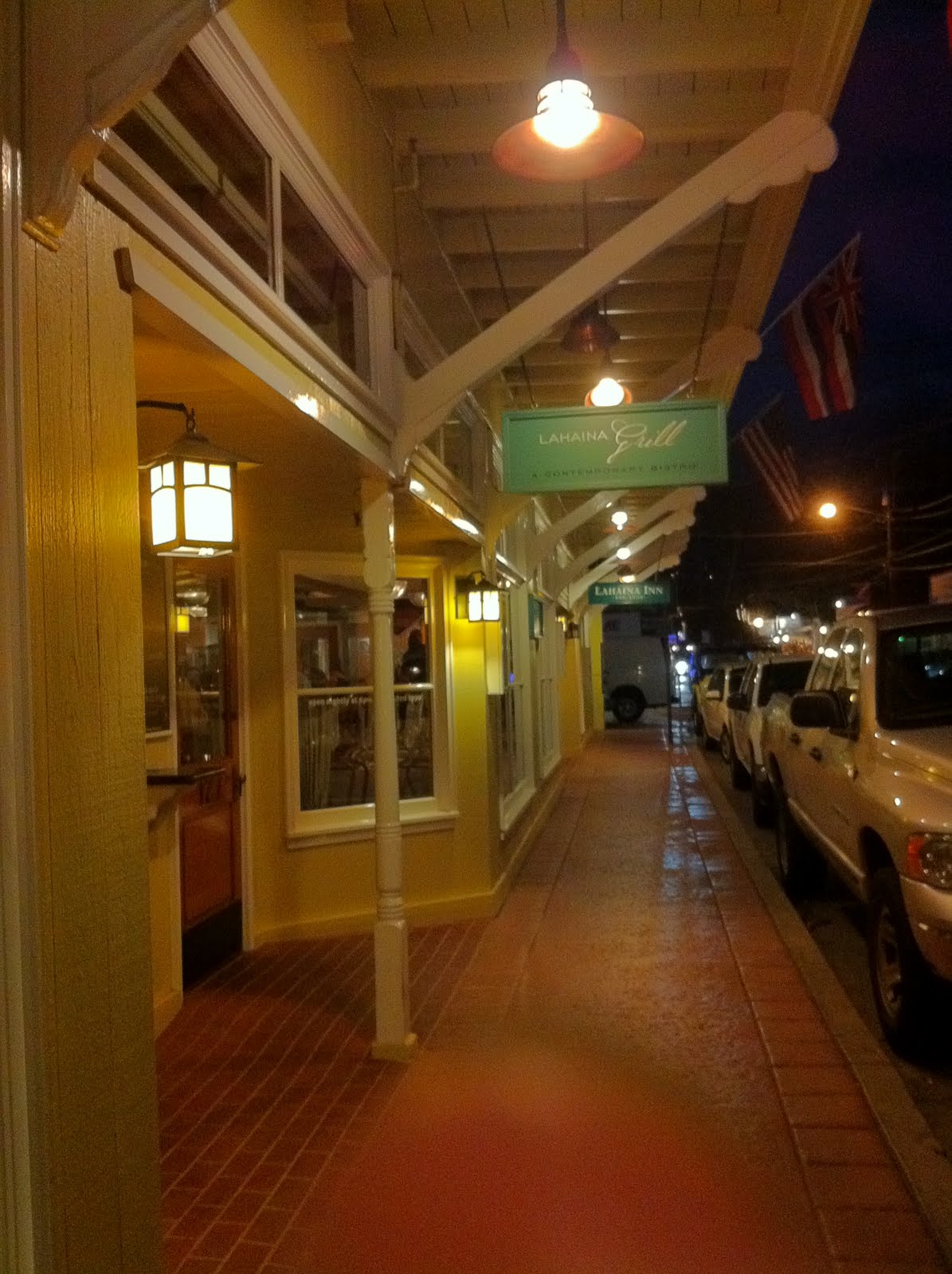 stuffycheaks: Lahaina Grill, Maui