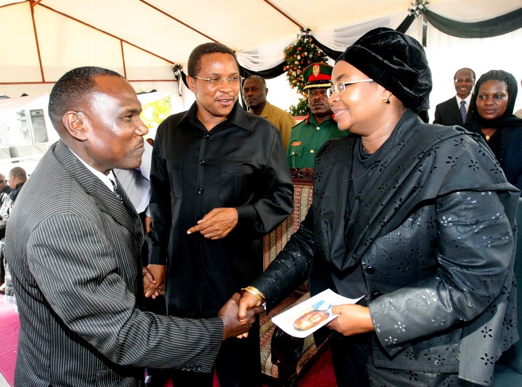 JIWE THE DJ''MWANAKIJIJI 4REAL'': President Kikwete pays his last ...