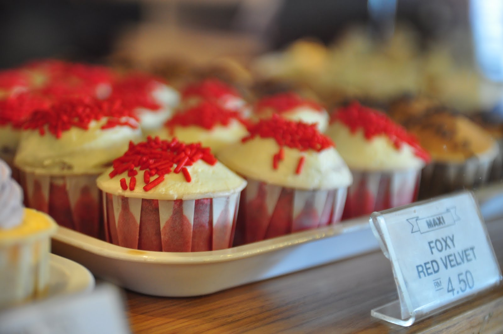 Eat Till U Drop: Cupcake @ Wondermilk, Damansara Utama