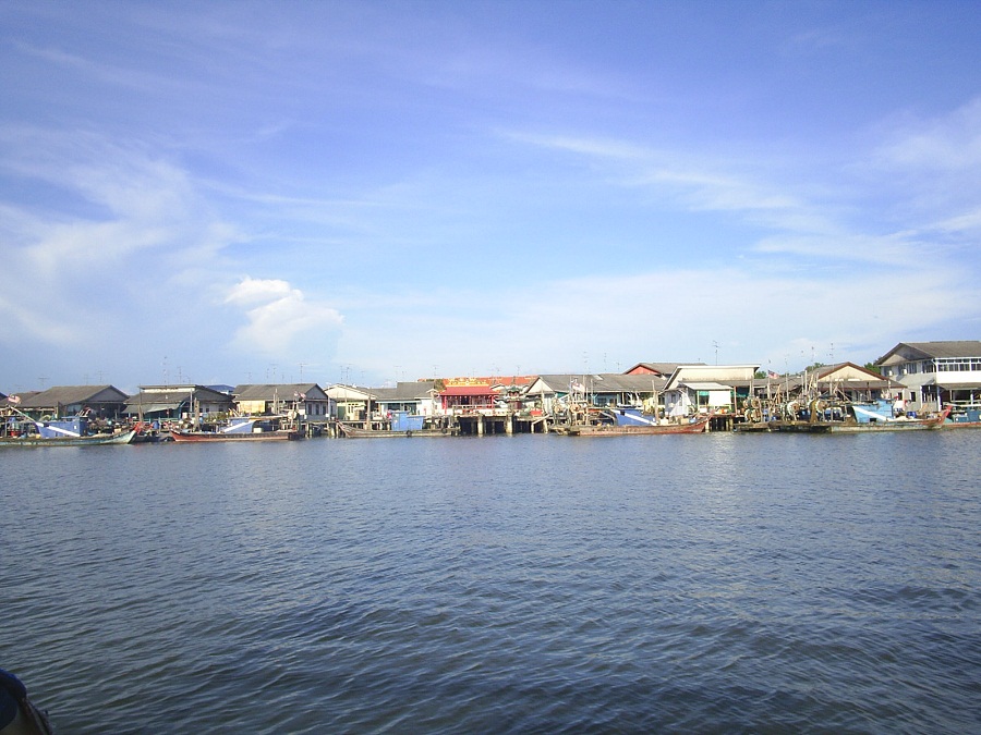 The Slow Track to Everywhere: Malaysia - Kukup to Port Dickson