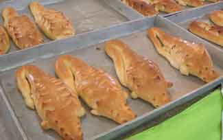 Bread Recipes - Bread Crocodile ~ Headlines Cooking
