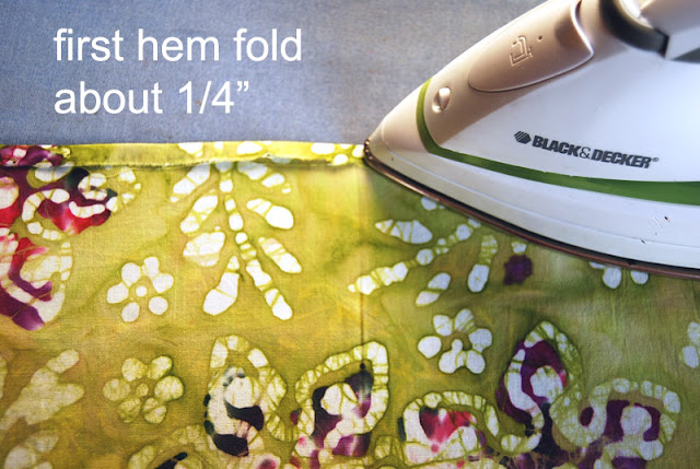 Second Womb Slings: Infant scale sling tutorial