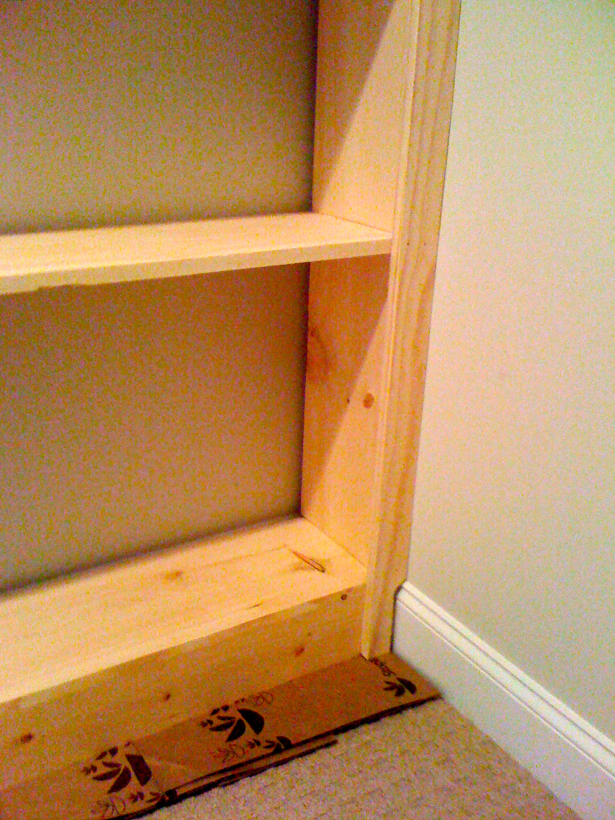 Deux Maison: Inspired to build! DIY Built-in Bookcase!
