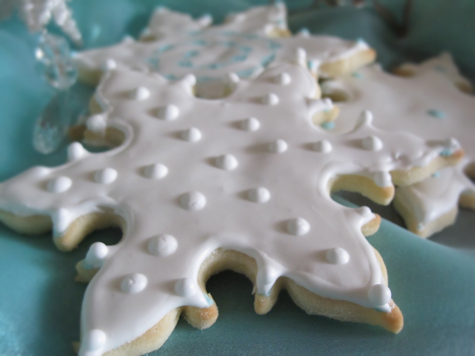 Icy Snowflake Cookies - Purple Chocolat Home