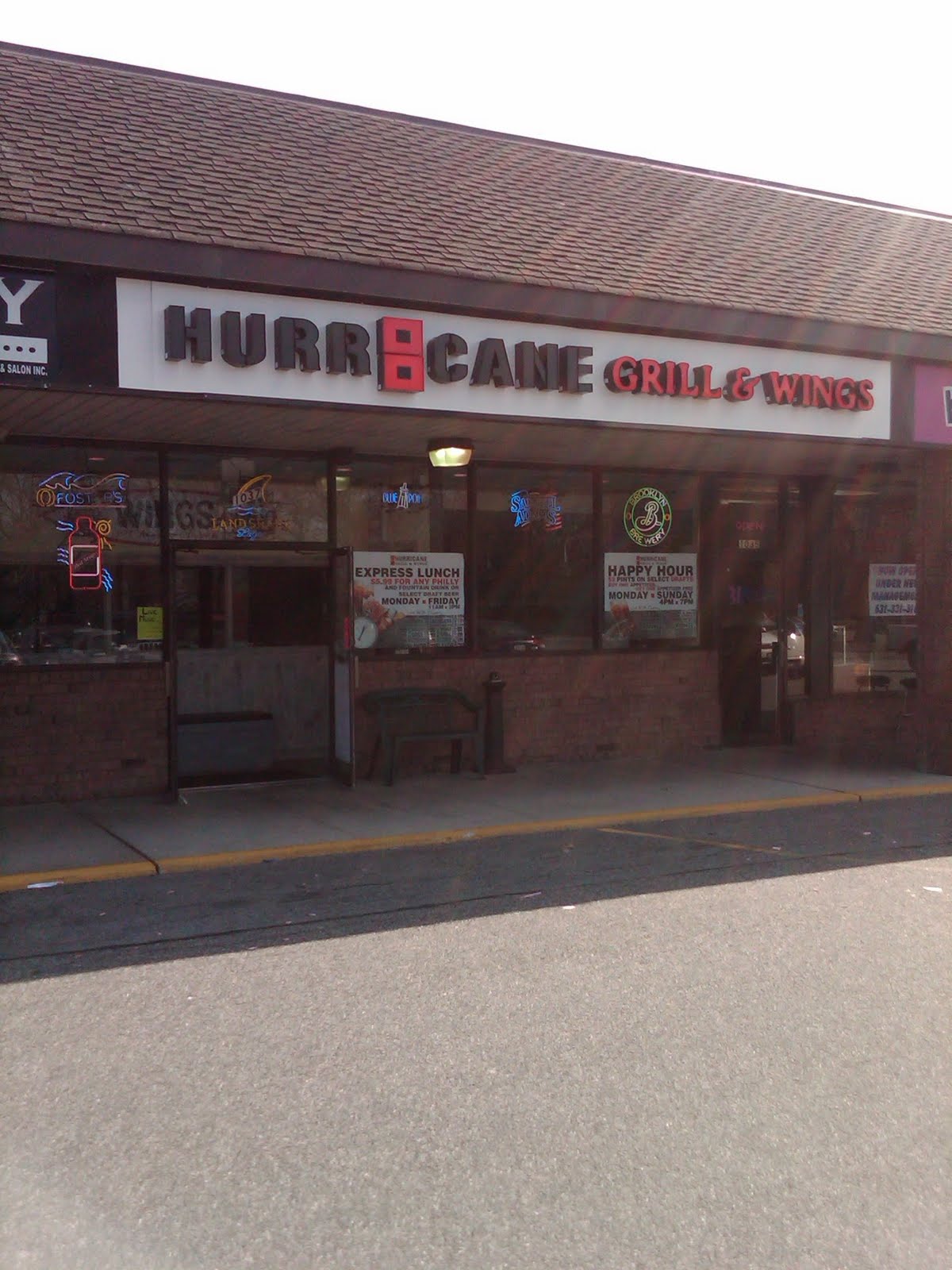 The Wingmen: Hurricane Grill and Wings