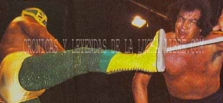 Lucha Libre Porra Fresa: Domingo de Fishman