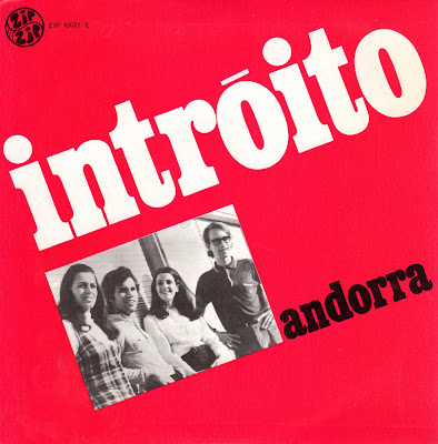 IÉ-IÉ: INTRÓITO