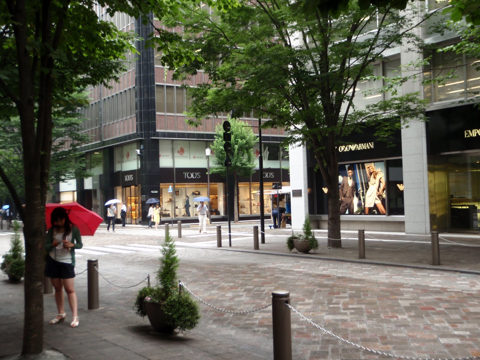 LANDING AWAY IN JAPAN MALAYSIA SINGAPORE: Marunouchi Naka-dori Street ...