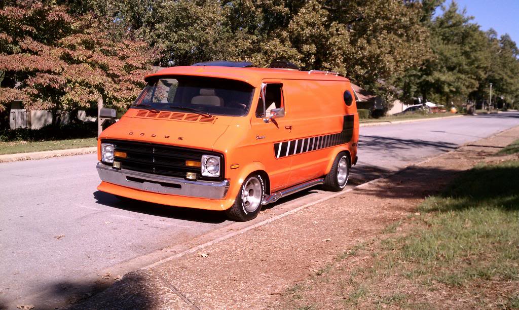 Vandoleros, Van Club: Perfect Dodge!