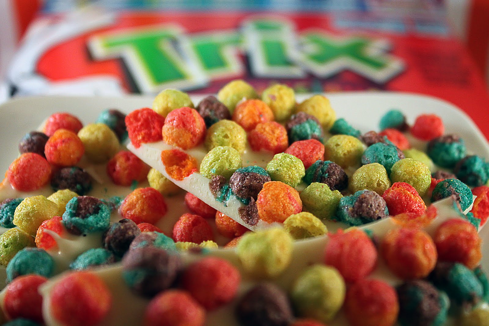 Ingredients of a 20something: Christmas break baking: cake pops ...