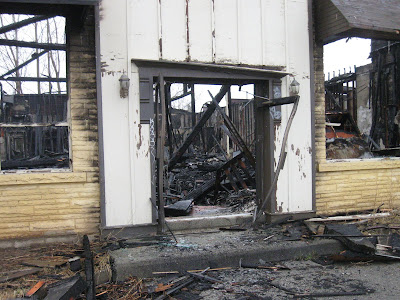 Right In Niagara: Victoria Hall burns at Prudhomme's Landing