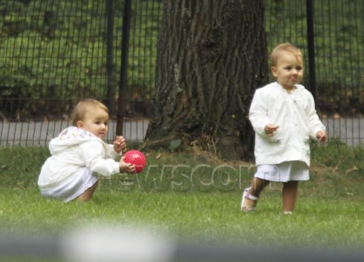 Roger Federer's Babies new photos ~ Roger Federer The Champ