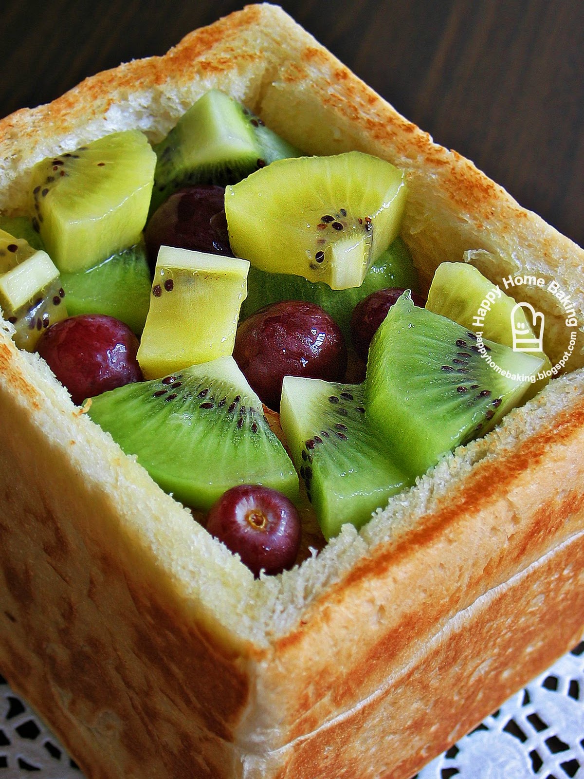 Happy Home Baking: dessert in a toast box