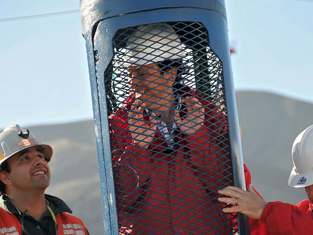 Tecnología e Innovación: La cápsula "Fénix" como artefacto tecnológico.