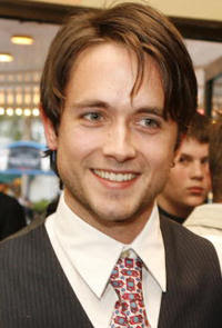 Biography Actor: Justin Chatwin - Biography